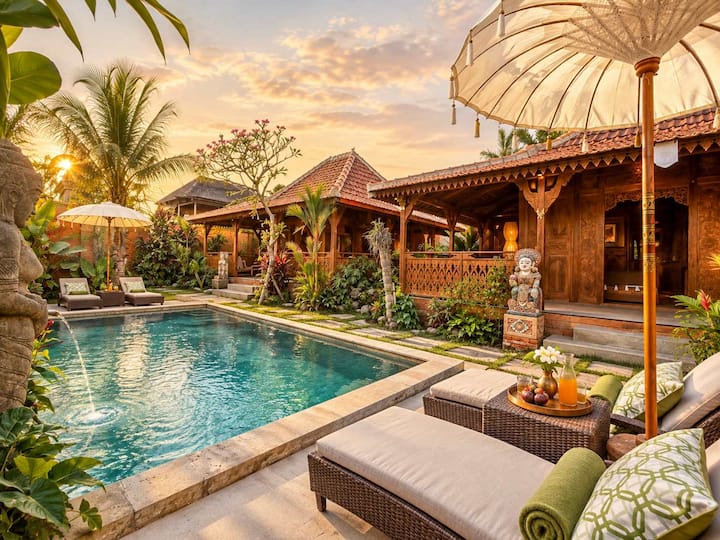 Traditional Joglo Pool Villa, Ubud · Nusa Havens - Indonésie
