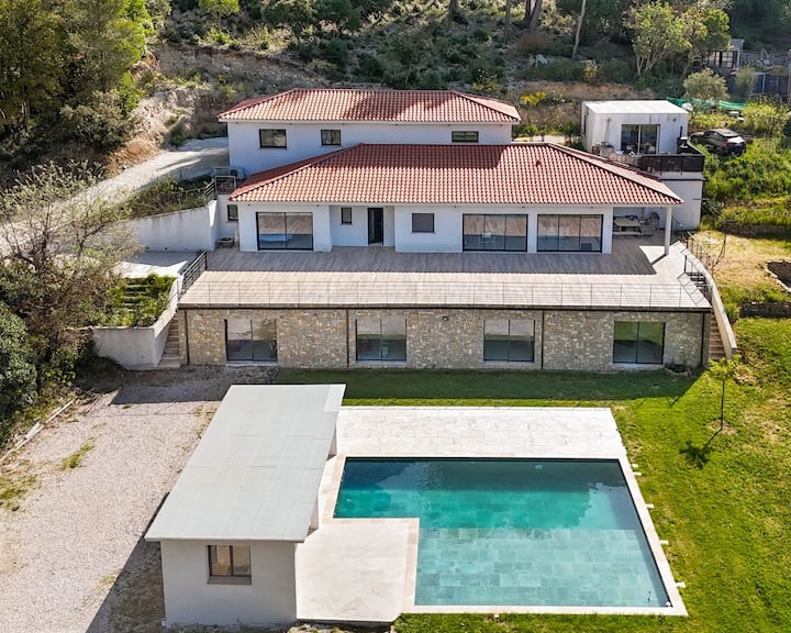 Villa 12 Couchages à Gemenos à 15 Mn Des Plages - Aubagne