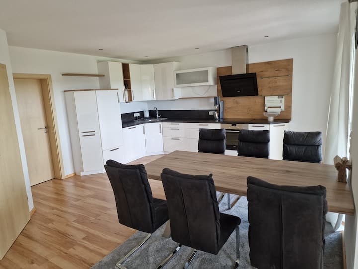 Gepflegte, Moderne Wohnung, Möbeliert Mit Terrasse - Irsee
