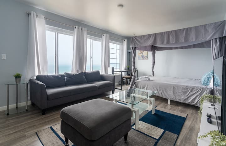 3q Beachfront Home W/ Panoramic Ocean Views - Pacifica, CA