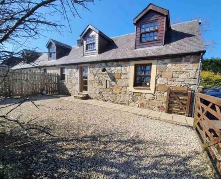 The Old Smiddy At Laigh Baidland Farm With Hot Tub - Ayrshire