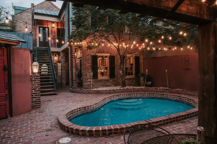 Private Pool, Wine Cellar & Game Room - ラフェイエット, LA