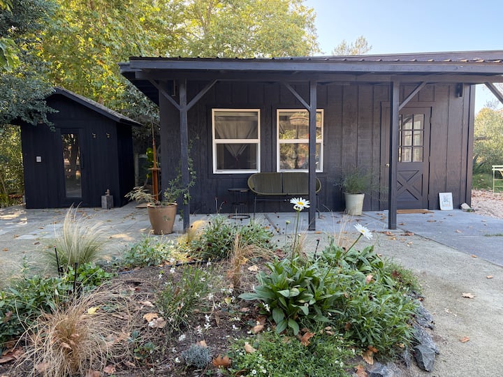 Keke's Cottage On A Mini-farm In Sonoma County - Sebastopol, CA