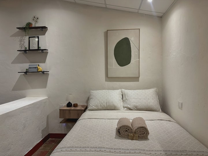 Casa San Miguelito |Central Stay + Ac In Santa Ana - Santa Ana