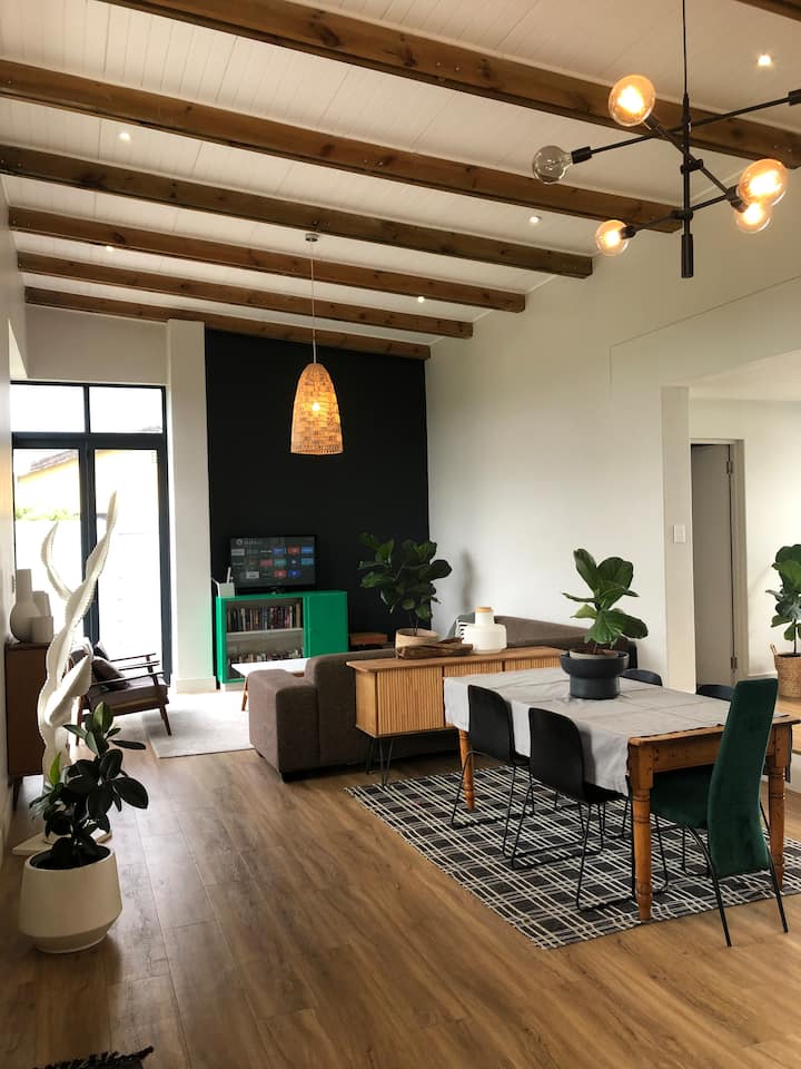 Modern Family Home In Jamestown - Stellenbosch