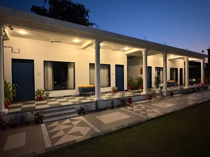 Raaya Farm By Superhomess - Jabalpur