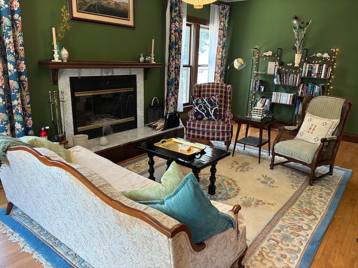 Vintage & Vibrant: Old Soul, New Comforts - Fond du Lac, WI