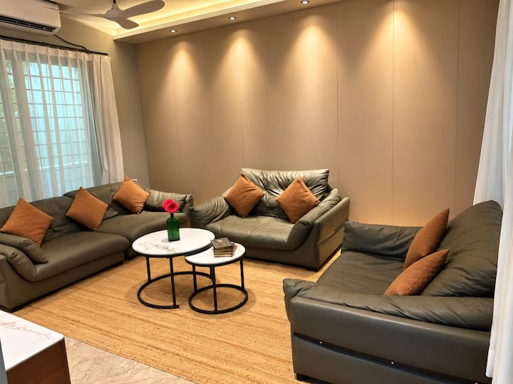 The Doctors House | Luxe 3-bhk Villa In Madurai - Madurai