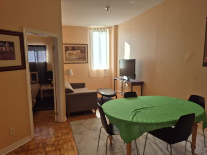 2 Bedroom Apartment, Specious&bright 2 Double Beds - Oshawa
