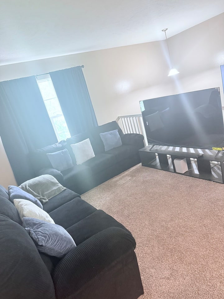 Stylish 3br 2 Baths Home - Omaha, NE