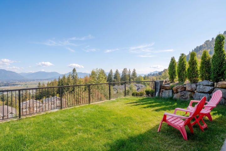 Elevated Horizon Retreat - Royal - Chilliwack