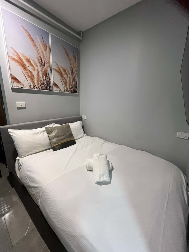 Surry Hills Studio | Opposite Central Station | Ac - Moore Park
