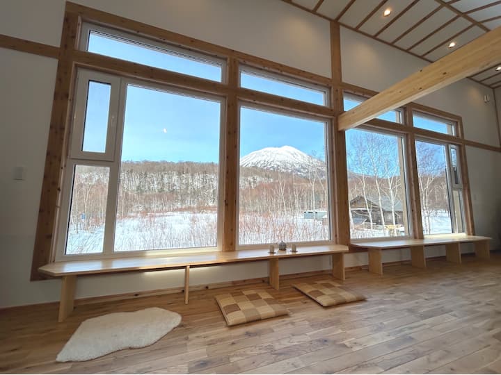 Newオープン/大きな窓から羊蹄山/最大8名/ニセコ、ルスツ等4つのスキー場まで車で15分 - Niseko