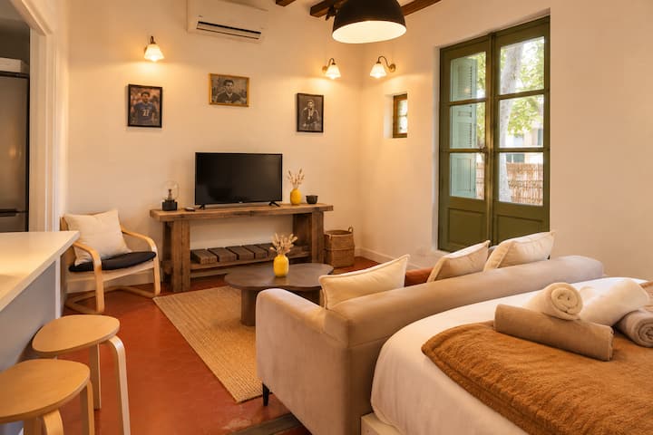 Maison Belon · Immeuble Entier, Cœur D'uzès - Uzès