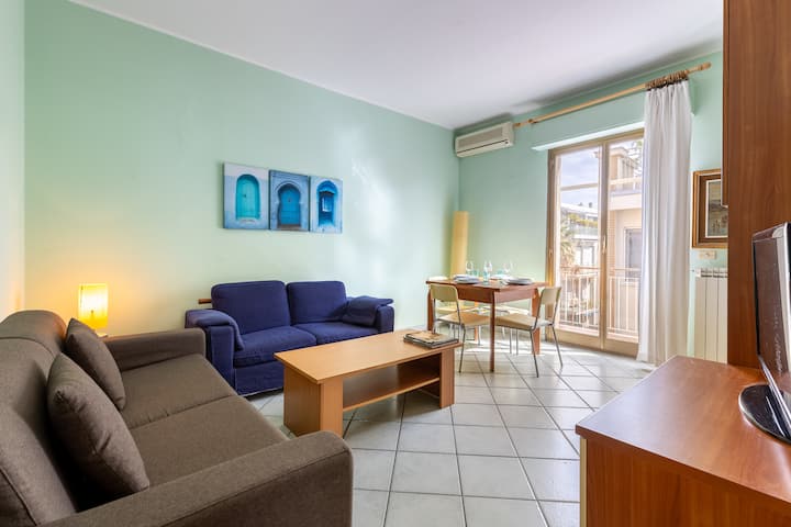 Hostdomus - Submarine Apartment - Alassio