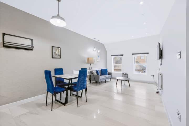 Modern 1-bedroom Apartment, Didcot Town Centre - Didcot