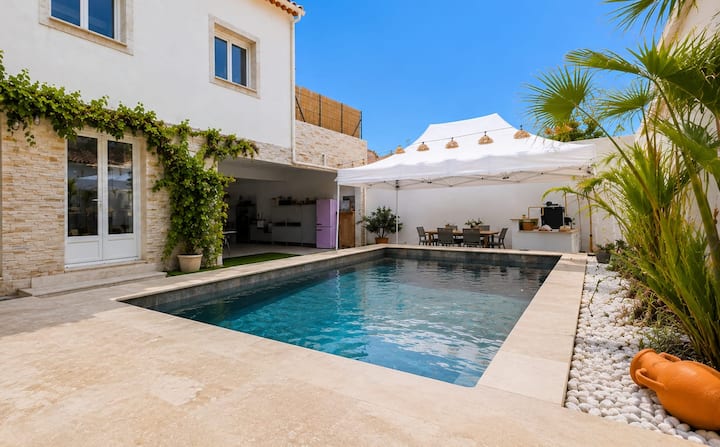 Escapade à La Londe Piscine, Spa Et Sauna - Costa Azul