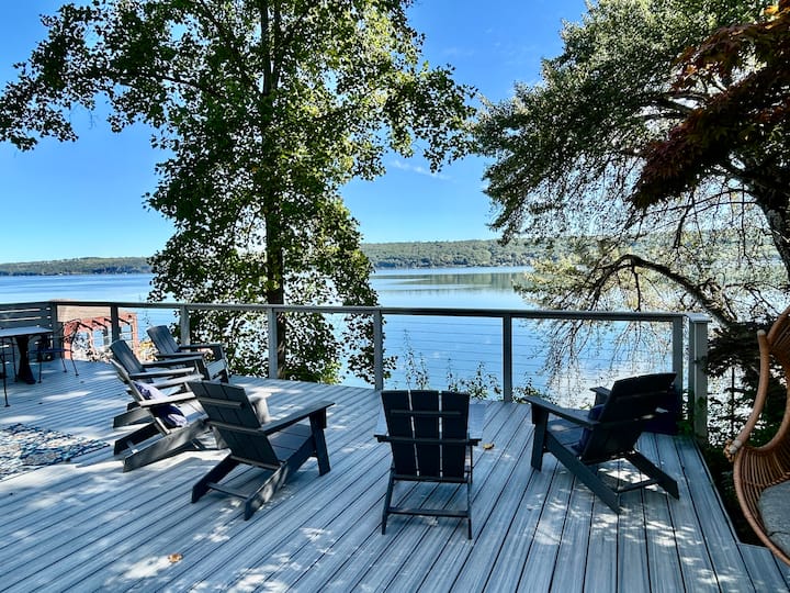 Cayuga Lakefront W/ Hot Tub & Private Dock - 이타카