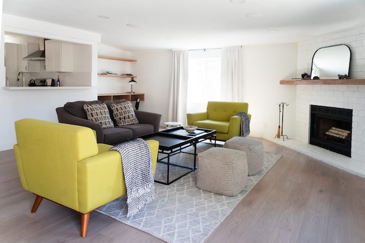 Modern Family Home & Guest House - Sleeps 9 - Ojai, CA