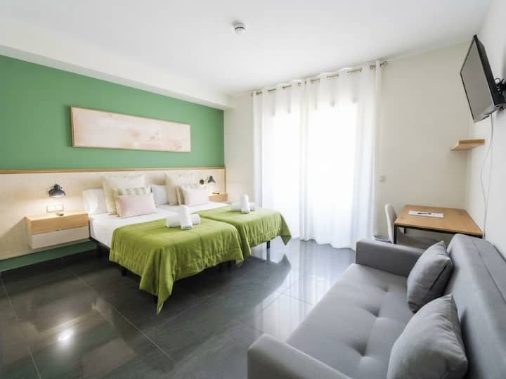 Up Hotel Velilla - Suite Superior - Velilla de San Antonio