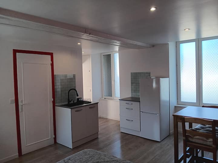 Studio Confortable Au Cœur Du Village - Doué-la-Fontaine