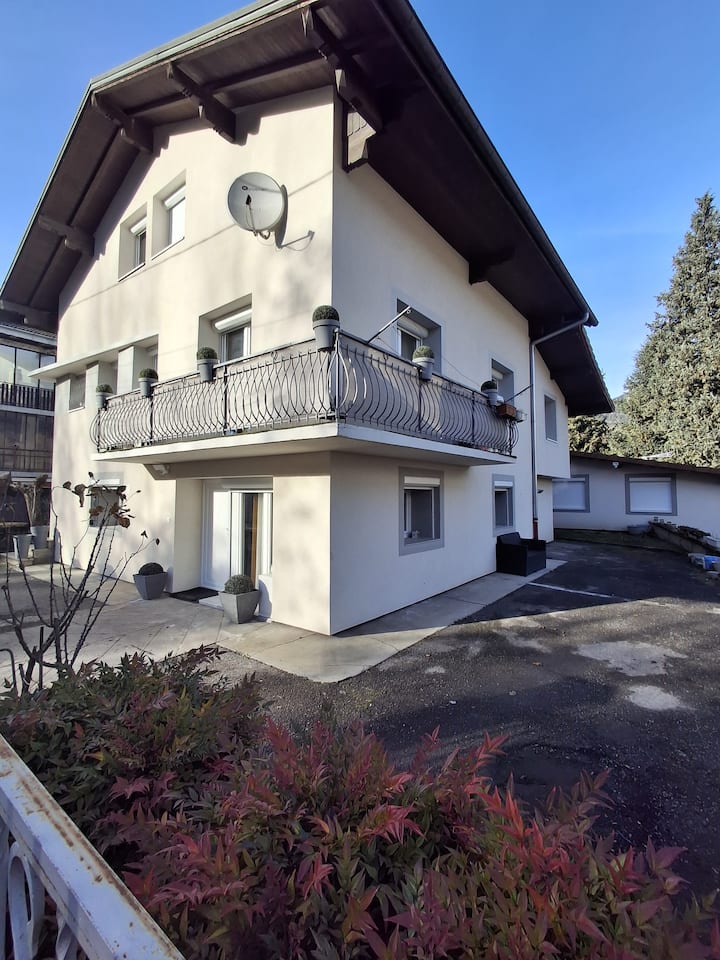 Logement T3 Dans Maison Grand Parking - Bonneville