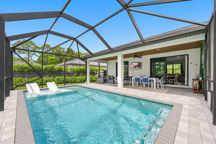 Sunset Palms | Pool, Game Room + Family Fun - Estero, FL
