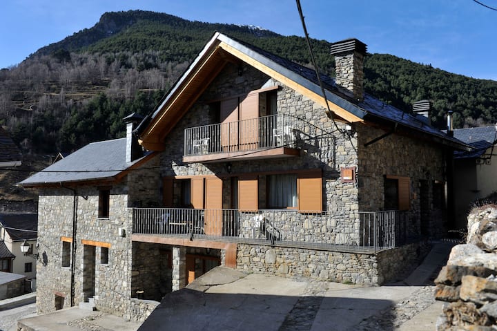 Rural Dàneu | Casa Rústica Familiar A Espot - Baqueira