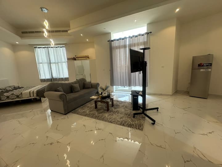 Peaceful And Clean - Al Ain