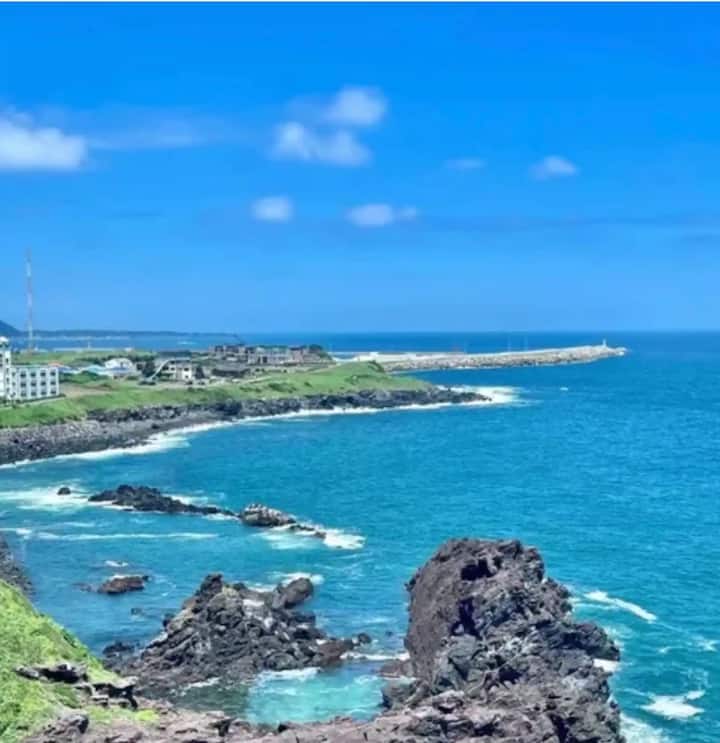 성산일출봉｜사면오션뷰, 해변 도보, 관광지 인접 가족 대형2룸 - Jeju-do
