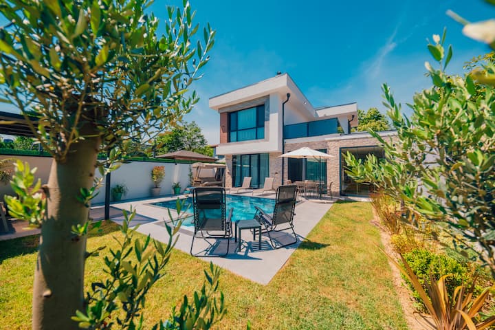Brand New Villa In Sapanca | Heated Pool - Sapanca