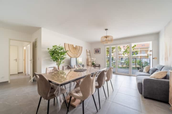 Appartement Cosy + Terrasse En Plein Centre-ville - Draguignan