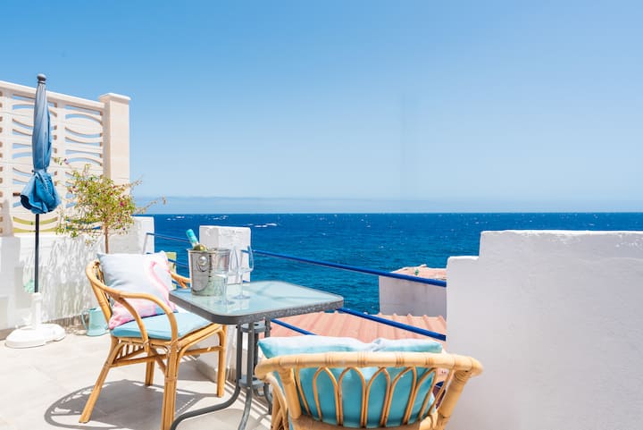 Oceanfront Studio · Steps From Nea Beach - Santa Cruz de Tenerife