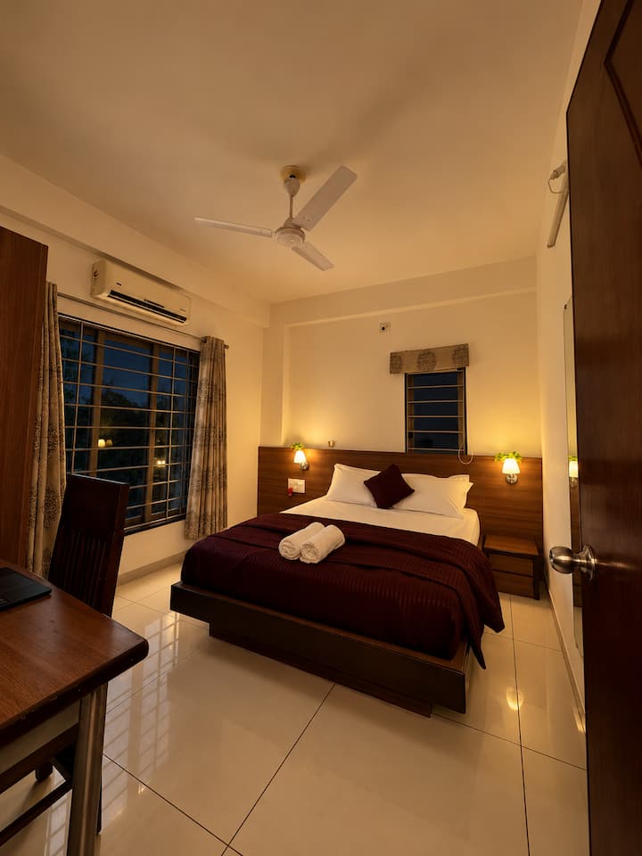 Executive Apt Baroda | Corporate, Travel & Secure - Vadodara