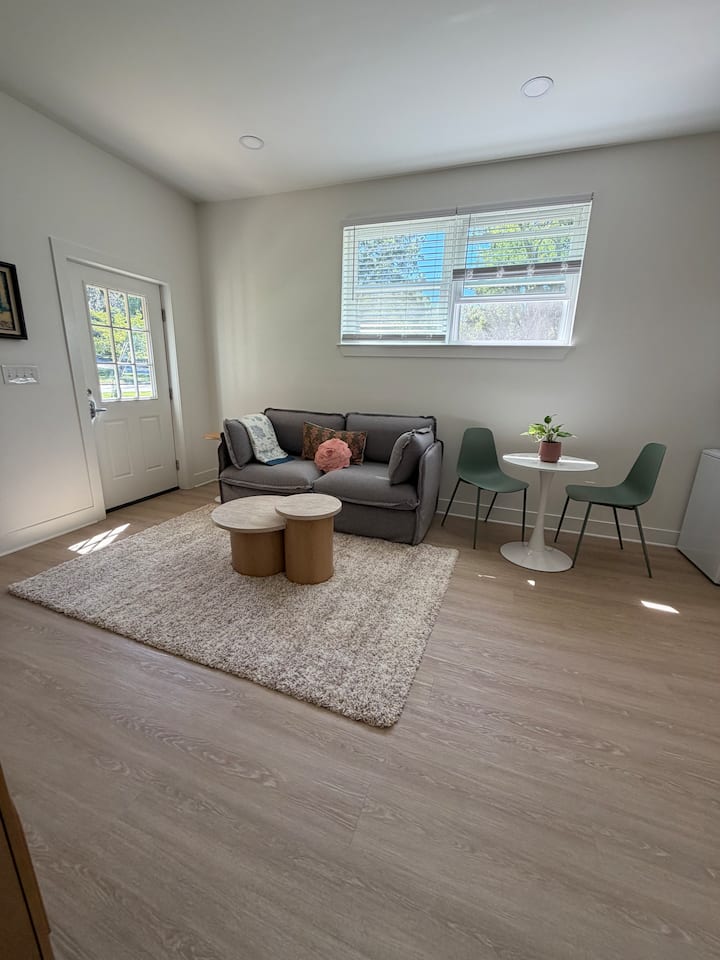 Mini Dix Retreat - Close To Downtown & Nc State - Raleigh, NC