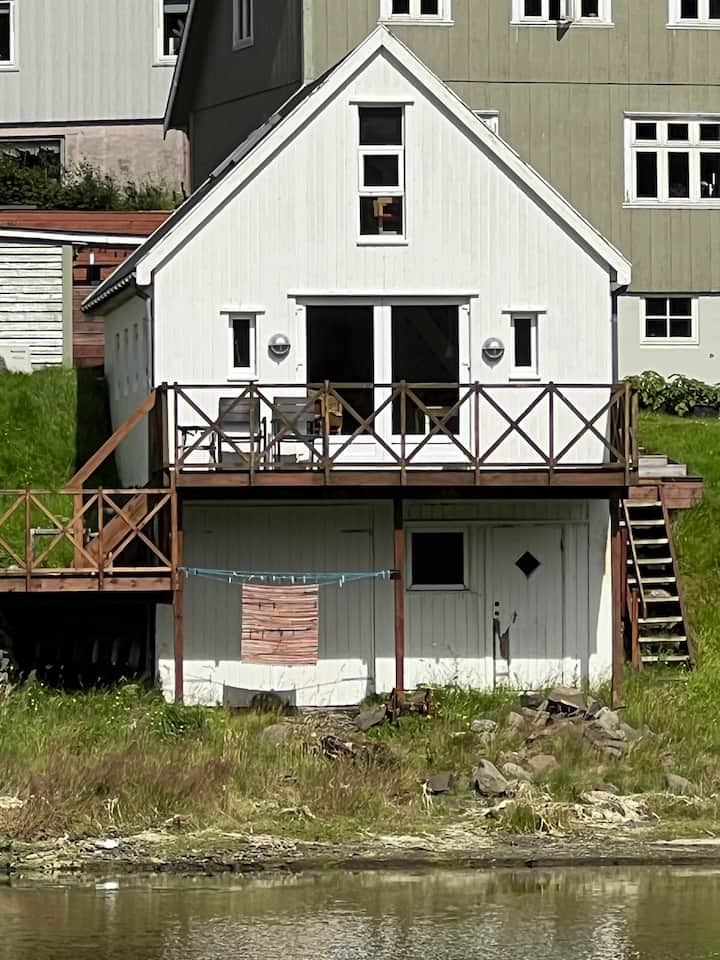 Cottage In Scenic Surroundings - Faroe Islands