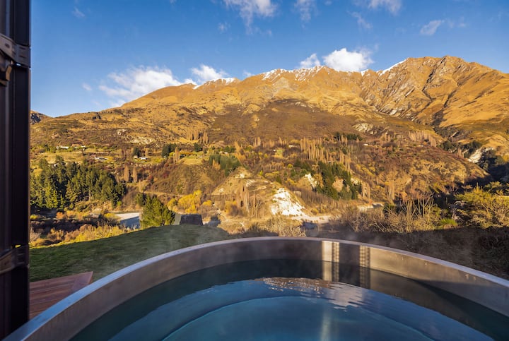 Waiora Ridge- Luxury Container Home With Hot Tub - Southland Region