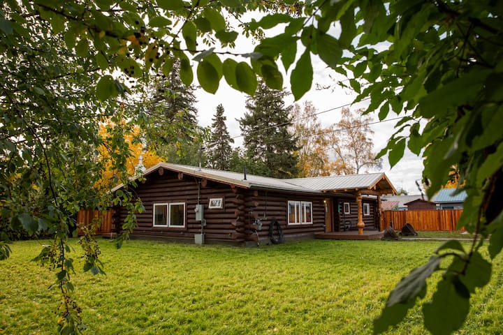 Hamilton Executive Bungalows A - Fairbanks, AK