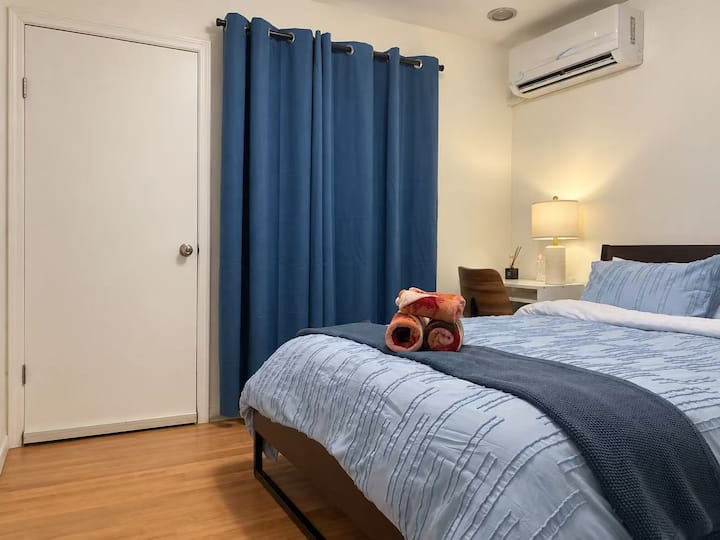 Private 2br Stay | 2 Queens - Monrovia, CA