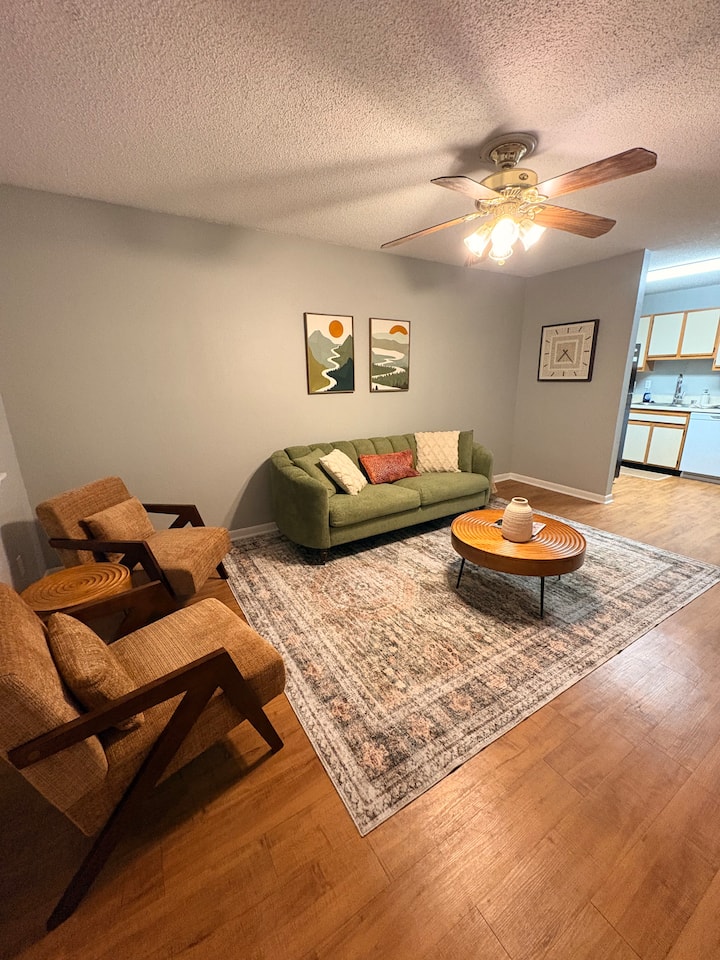Fsu/doak 3 Min Walk+2 King Beds+gated+2 Free Prkng - Tallahassee, FL