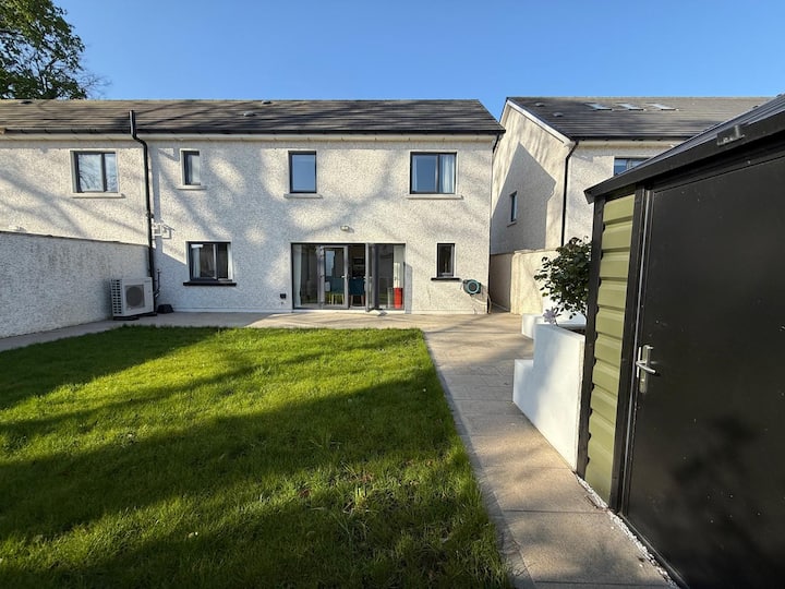 City Stays, Naas, Sleeps 6 - Blessington