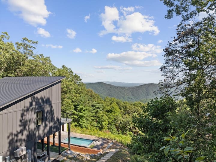 Three Bears : Near Ellijay : New Listing - Chatsworth, GA