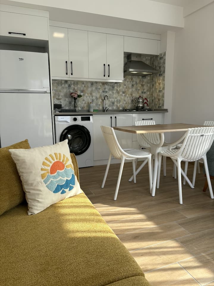 Taşucu Merkezde Sahile Yakın 1+1 Ferah Daire - Silifke