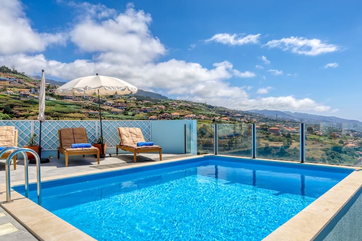 Blue House, A Home In Madeira - Ponta do Sol