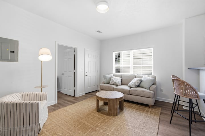 Modern 3br Newly Renovated Townhome - Hattiesburg, MS