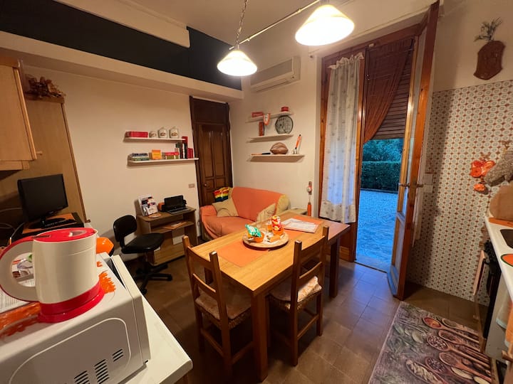 Casa Orange Garden Retreat - Free Private Parking - Scandicci