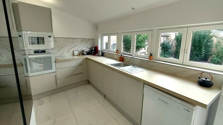 Maison 10 Pers 5 Suites Privées Jardin - Évreux