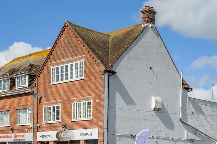1 Bed In Brockenhurst (Oc-l46032) - Lyndhurst