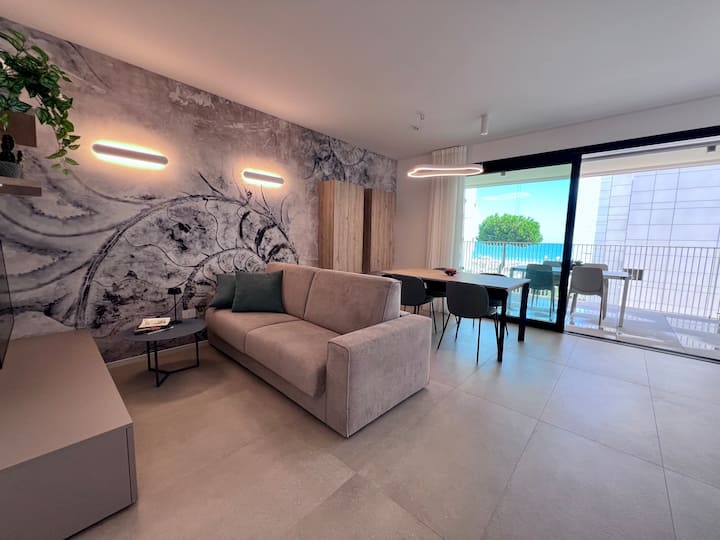 Thaléa Blu -Seaview Apartment With Private Parking - Jesolo