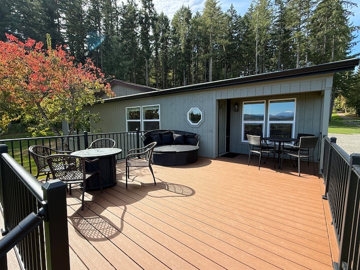 Silverlake Waterfront Getaway - Castle Rock, WA